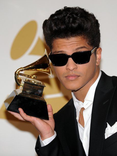 Bruno Mars Timeline | Genially