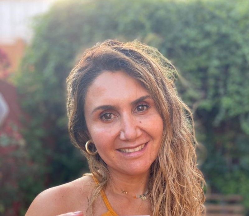 Frau Andrea Aravena | Genially