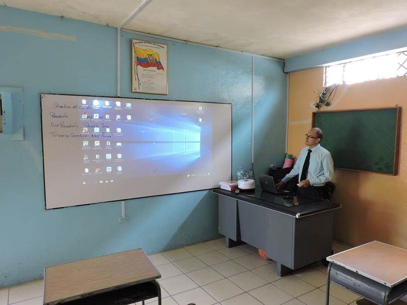 MODELO DE DOCENCIA PRESENCIAL CON INTERNET | Genially