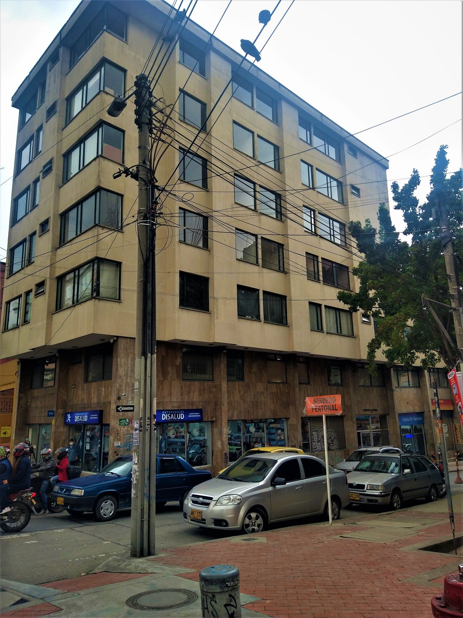 A124- APARTAESTUDIO MARLY 601