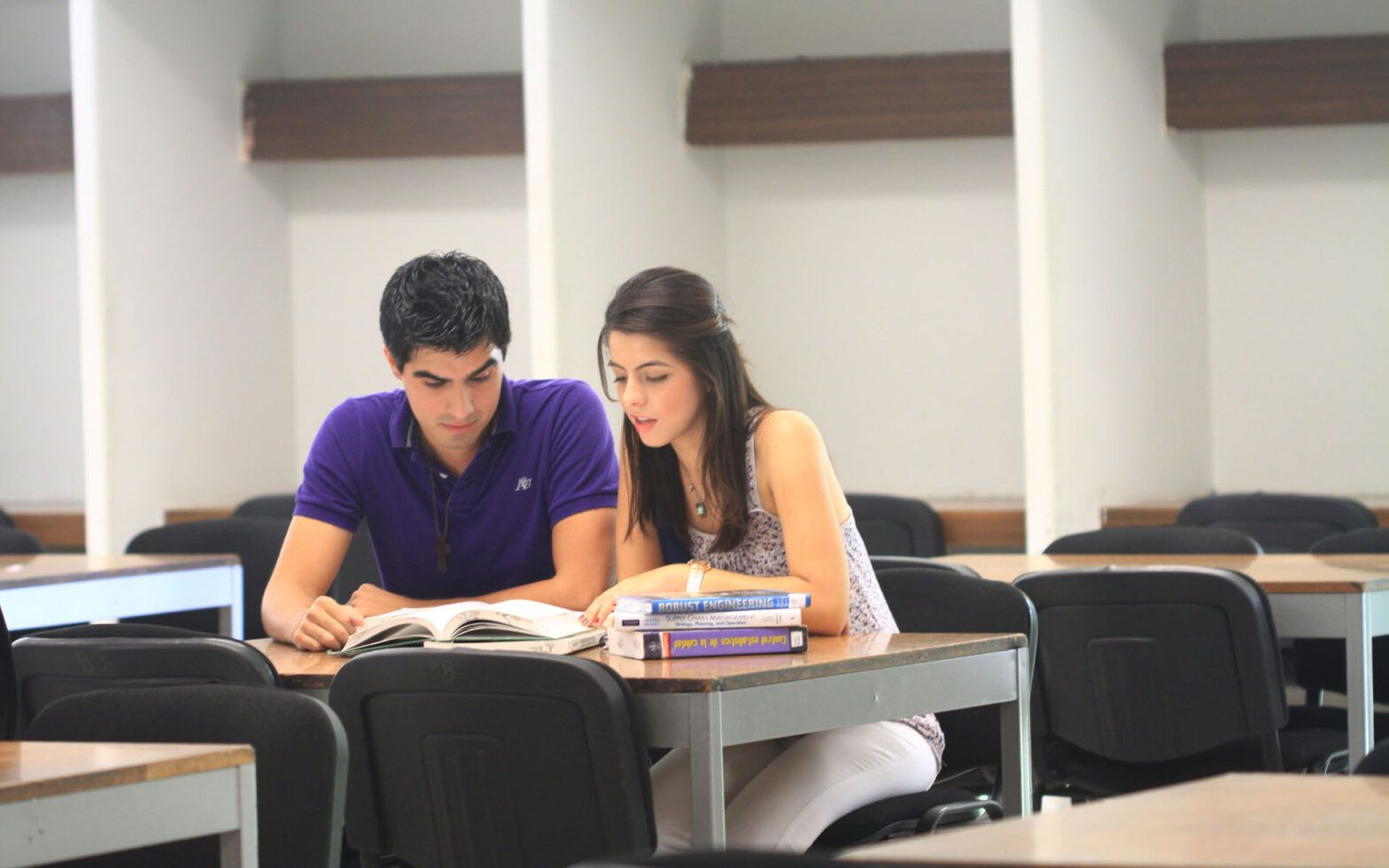 Tutoria presencial y virtual