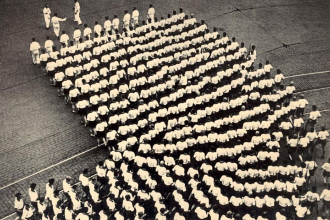 Propaganda u umjetnosti | Genially