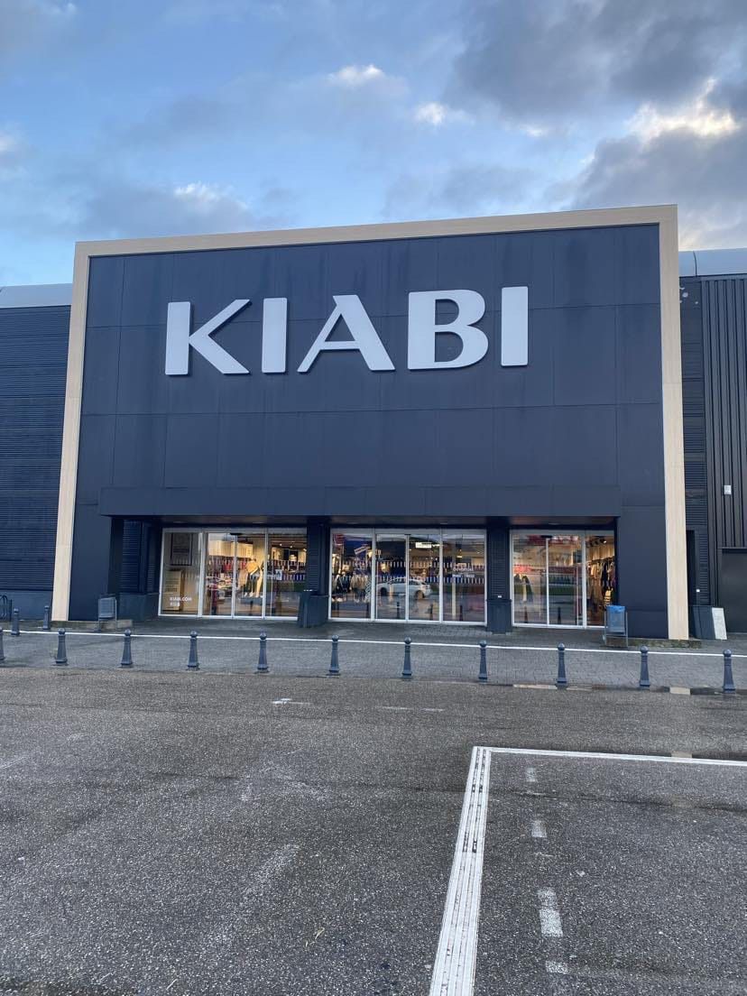 La signalétique chez kiabi | Genially