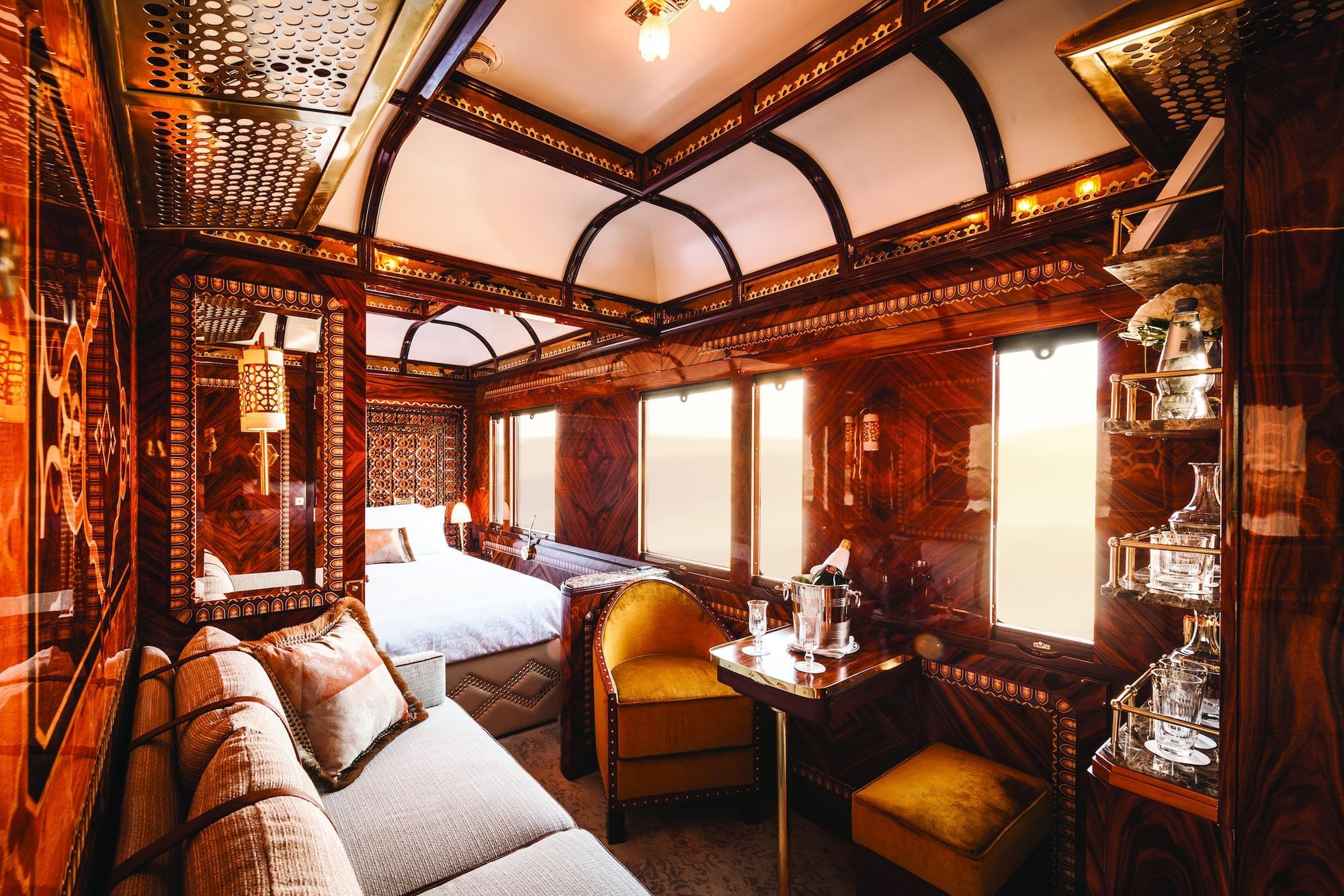Città Orient Express | Genially