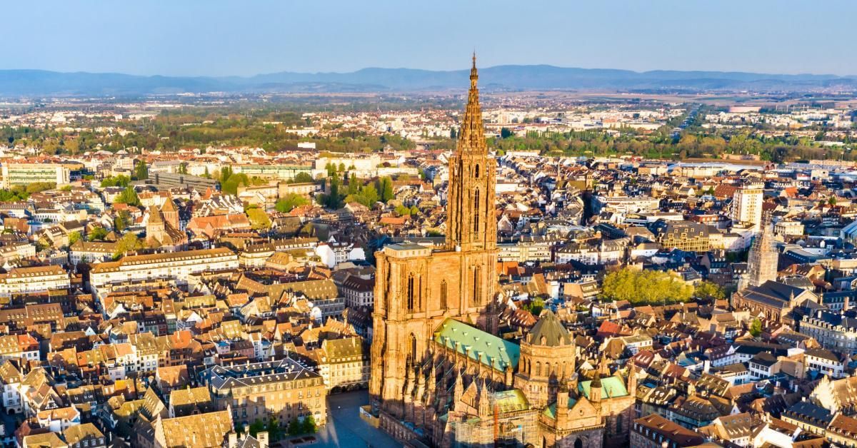 Frise chronologique interactive monuments | Genially