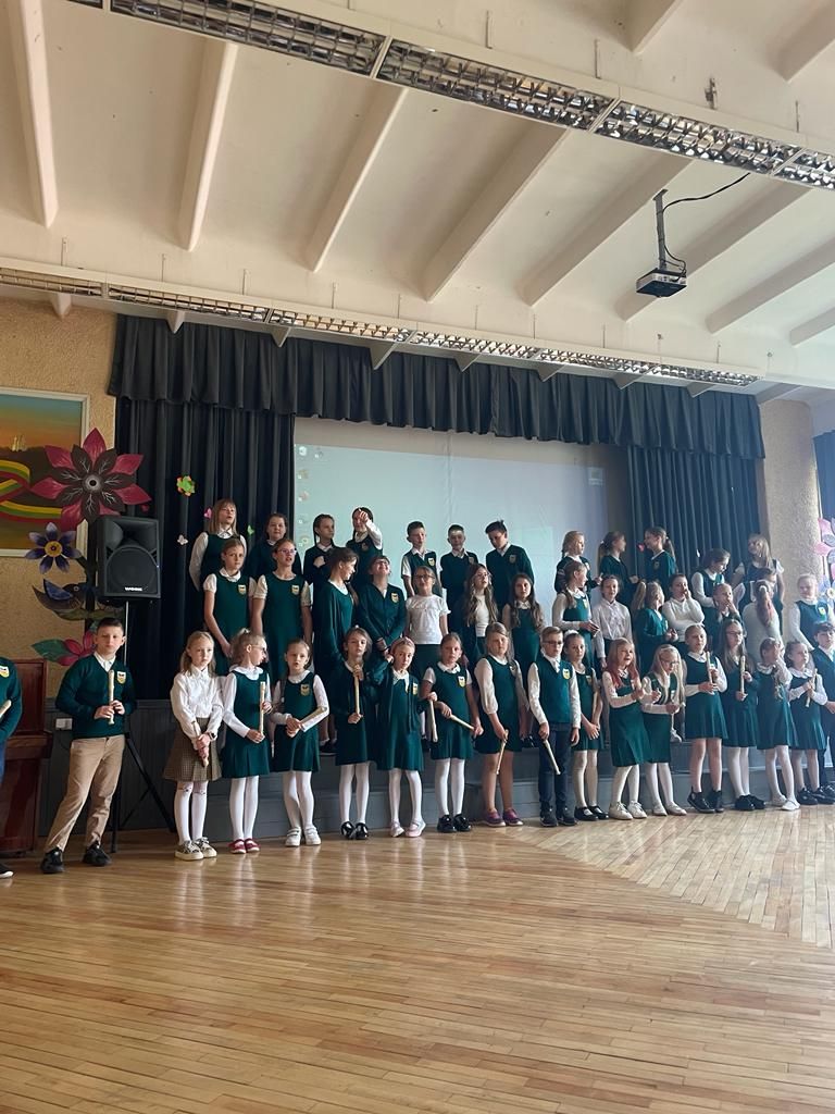 INFO TRAVEL GUIDE | Genially