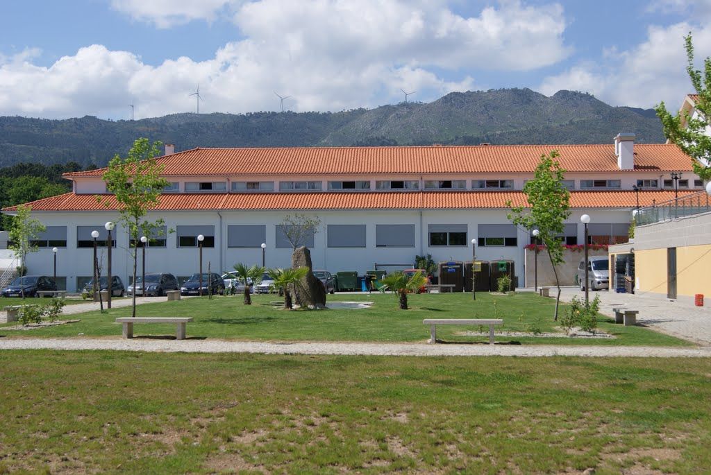 Minimal interactive image