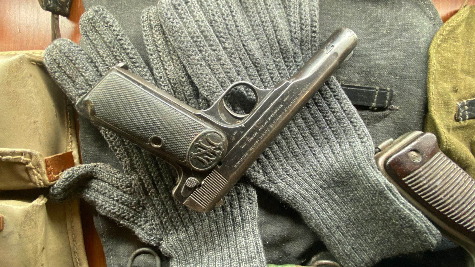 Essential Presentation | Genially